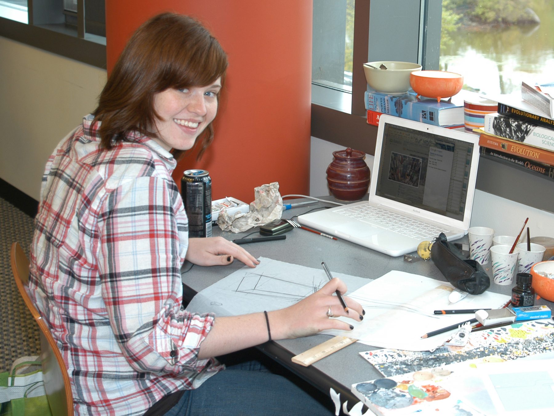 Laura Hines (2010) – Bartels Science Illustration Program